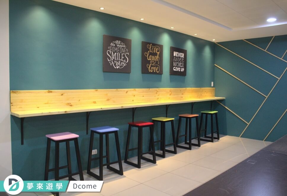 HELP Clark 【克拉克 Help語言學校】夢來遊學Dcome